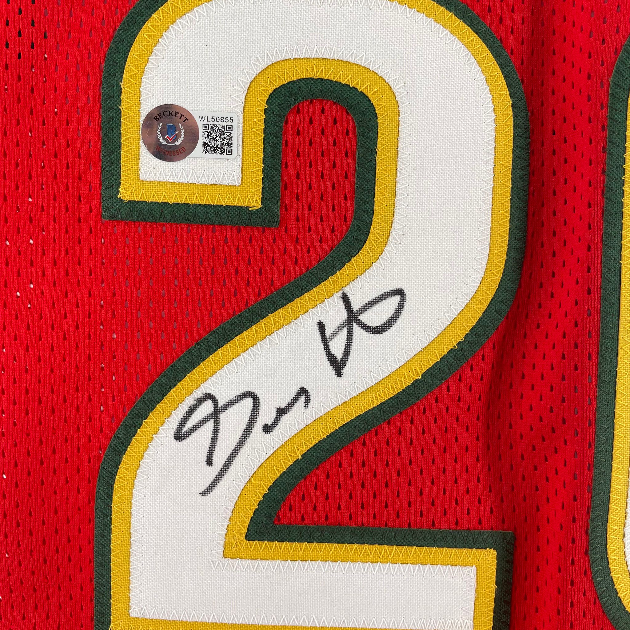 Gary Payton Signed Jersey (Beckett Hologram) | Pristine Auction