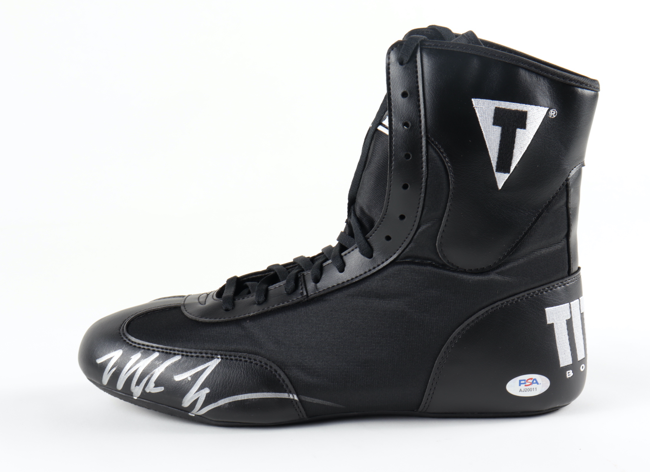 Mike Tyson Signed Title Boxing Shoe (PSA COA) | Pristine Auction