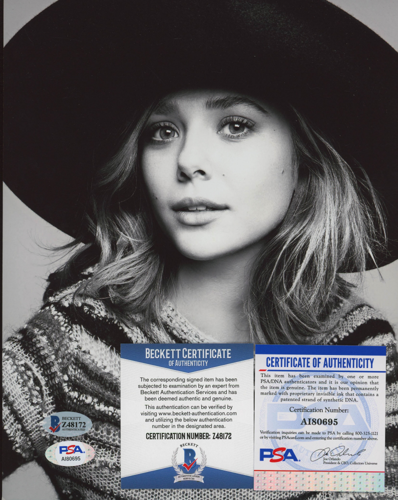 Elizabeth Olsen Signed 8x10 Photo (Beckett COA) | Pristine Auction