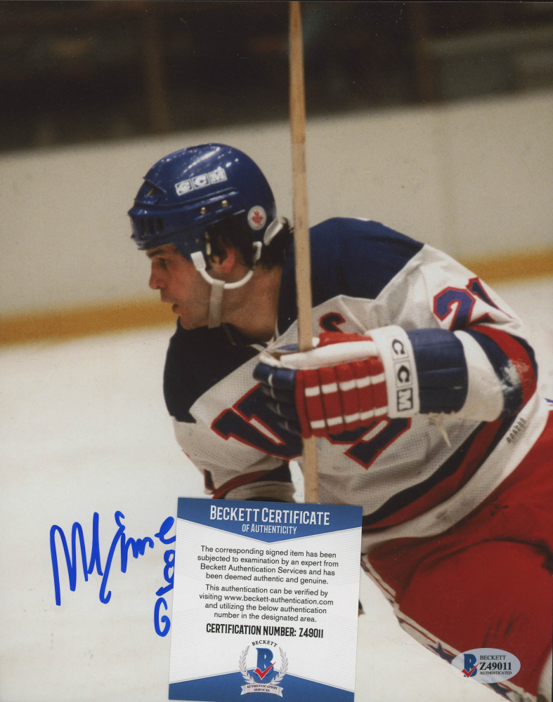 Mike Eruzione Signed Team USA 8x10 Photo Inscribed "80 Gold" (Beckett ...