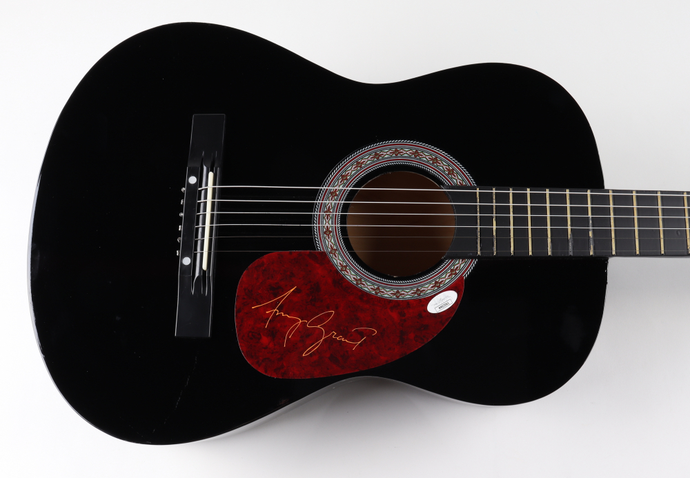 Amy Grant Signed 38" Acoustic Guitar (JSA) (See Description) | Pristine ...