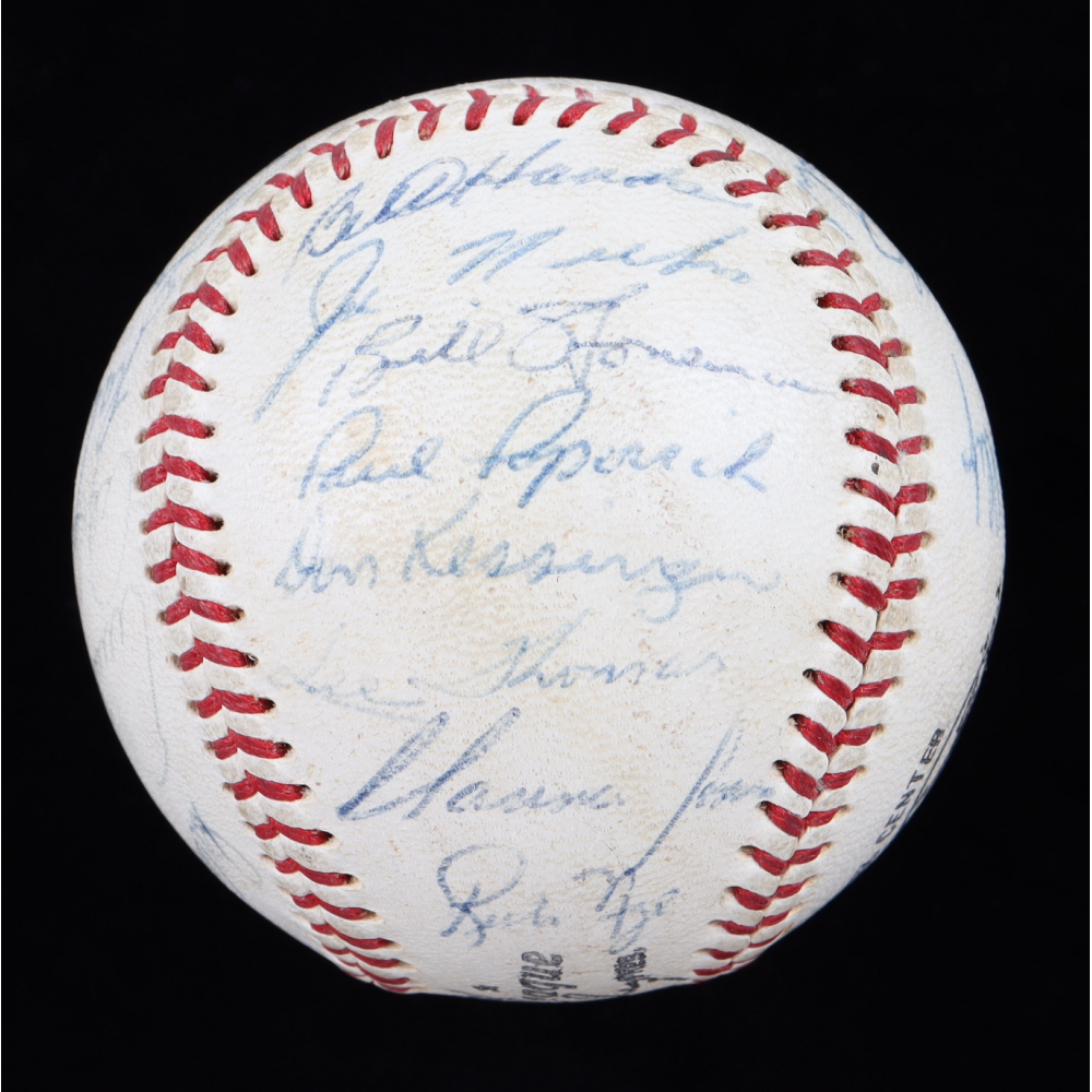 1967 Cubs Vintage ONL Baseball Team-Signed by (25) with Leo Durocher ...