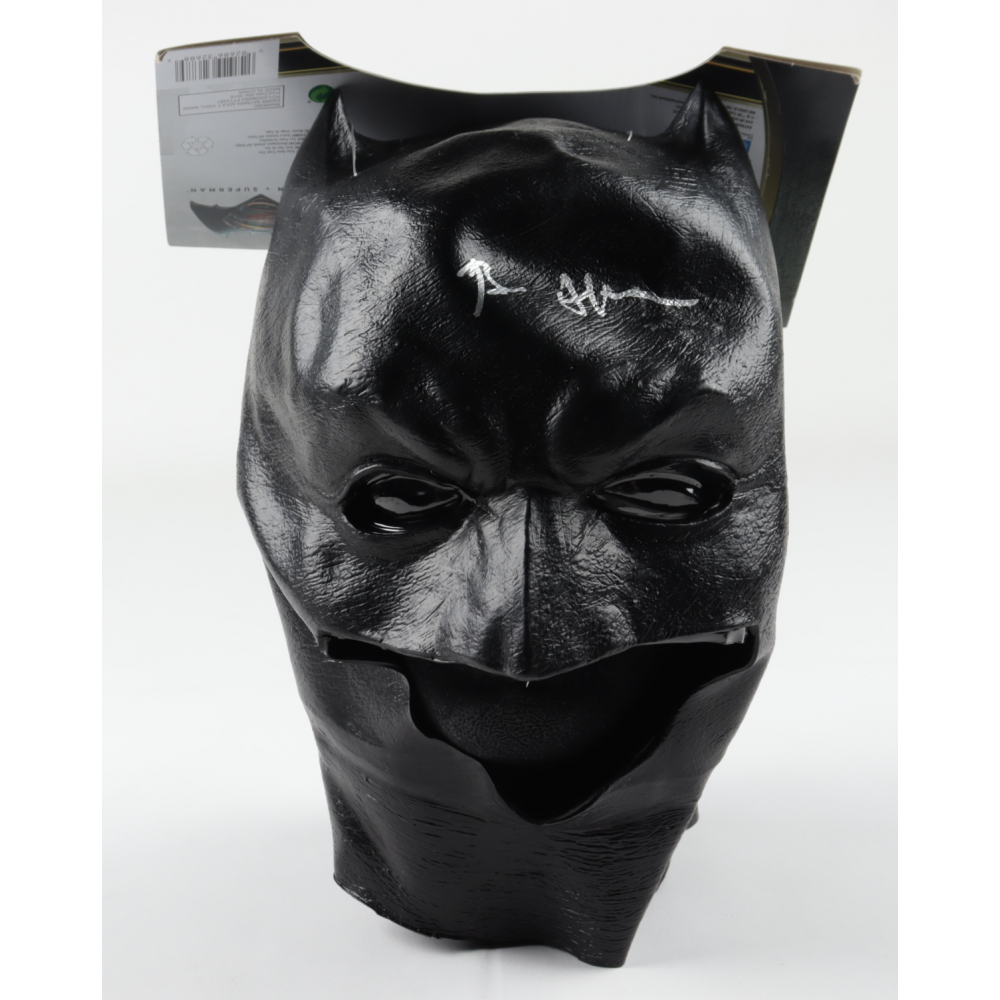 Ben Affleck Signed "Batman Vs. Superman" Full-Size Batman Mask (Beckett ...