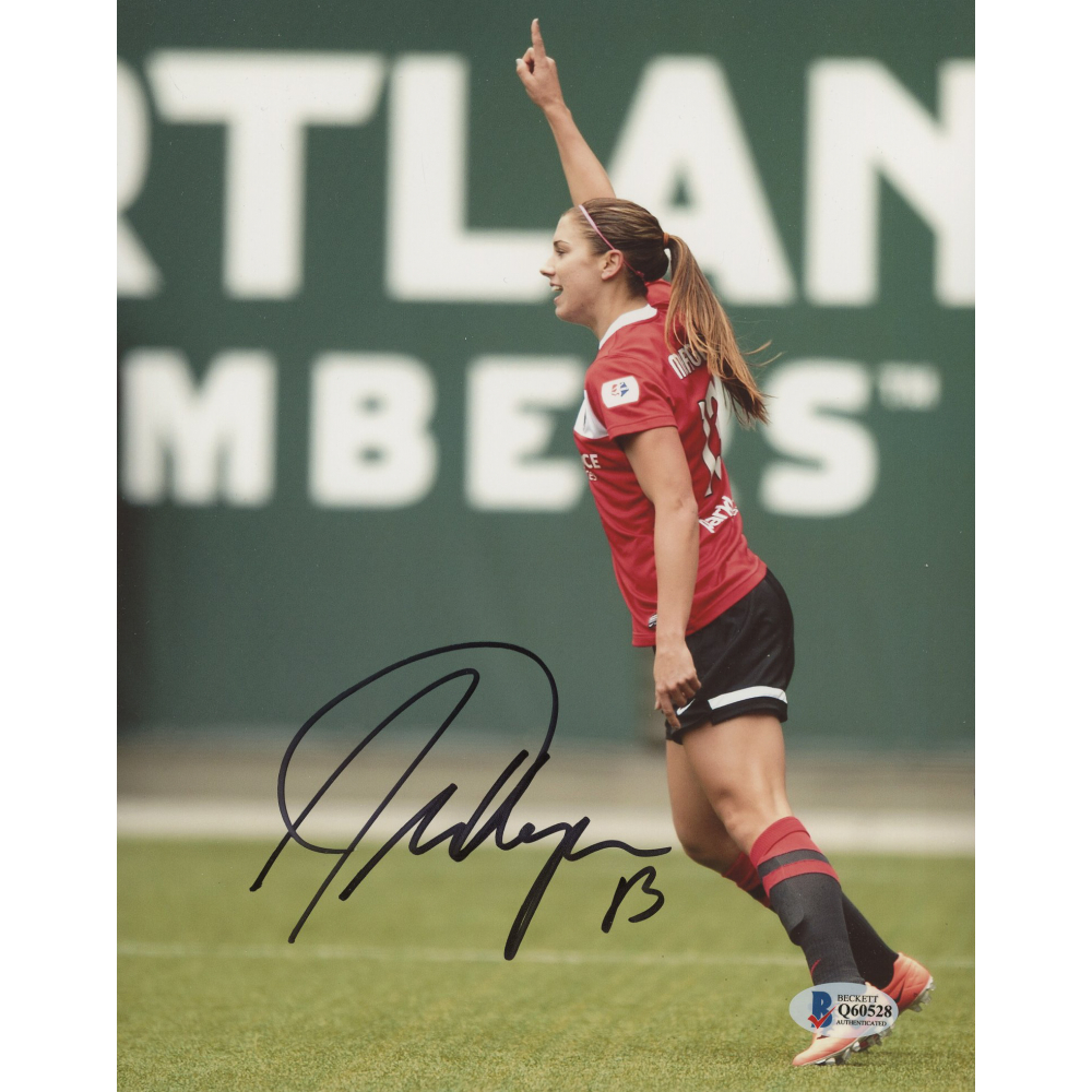 Alex Morgan Signed Team USA 8x10 Photo (Beckett COA) | Pristine Auction