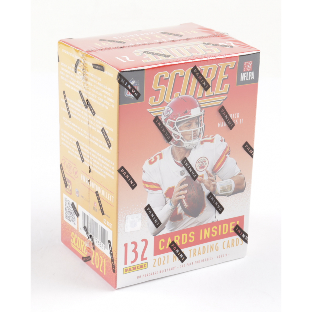 2021 Score Football Blaster Box with (132) Cards | Pristine Auction