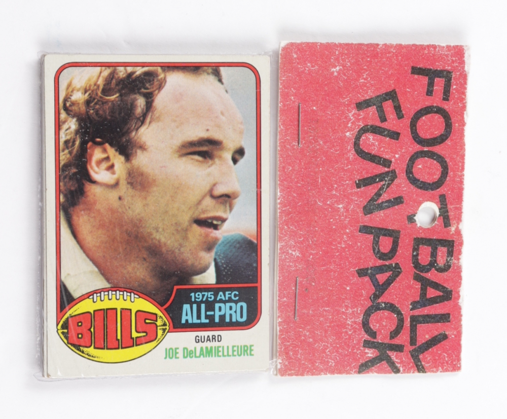 1976 Topps Football Card Fun Pack with (10) Cards | Pristine Auction