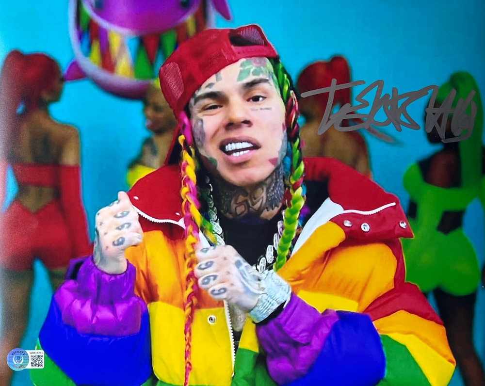 Tekashi 6ix9ine Signed 11x14 Photo (Beckett) | Pristine Auction