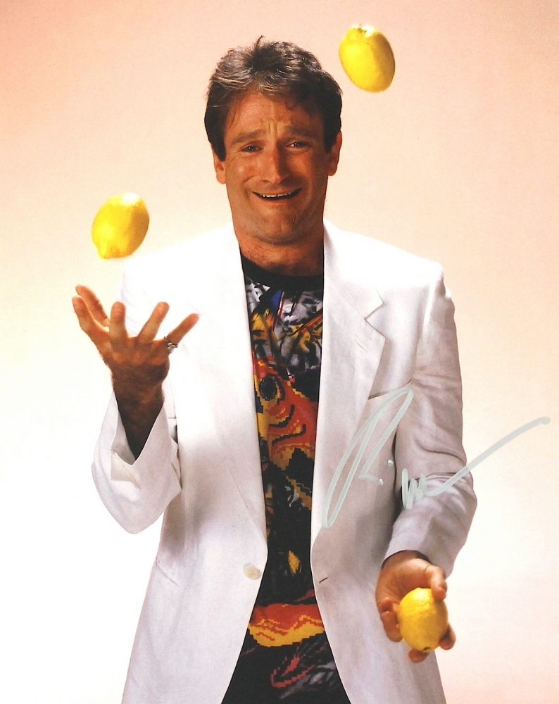 Robin Williams Signed 8x10 Photo (PA LOA) | Pristine Auction