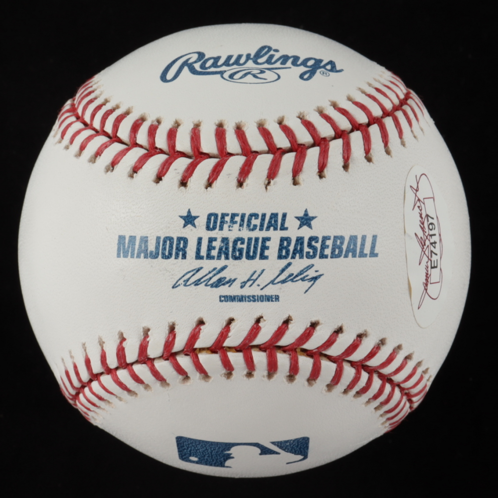 Don Mattingly Signed OML Baseball (JSA COA) | Pristine Auction