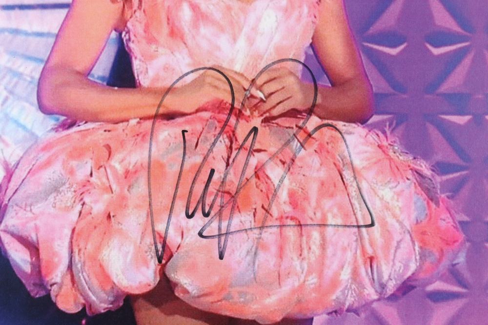 RuPaul Signed "RuPaul's Drag Race" 11x17 Photo (Beckett COA) (See ...