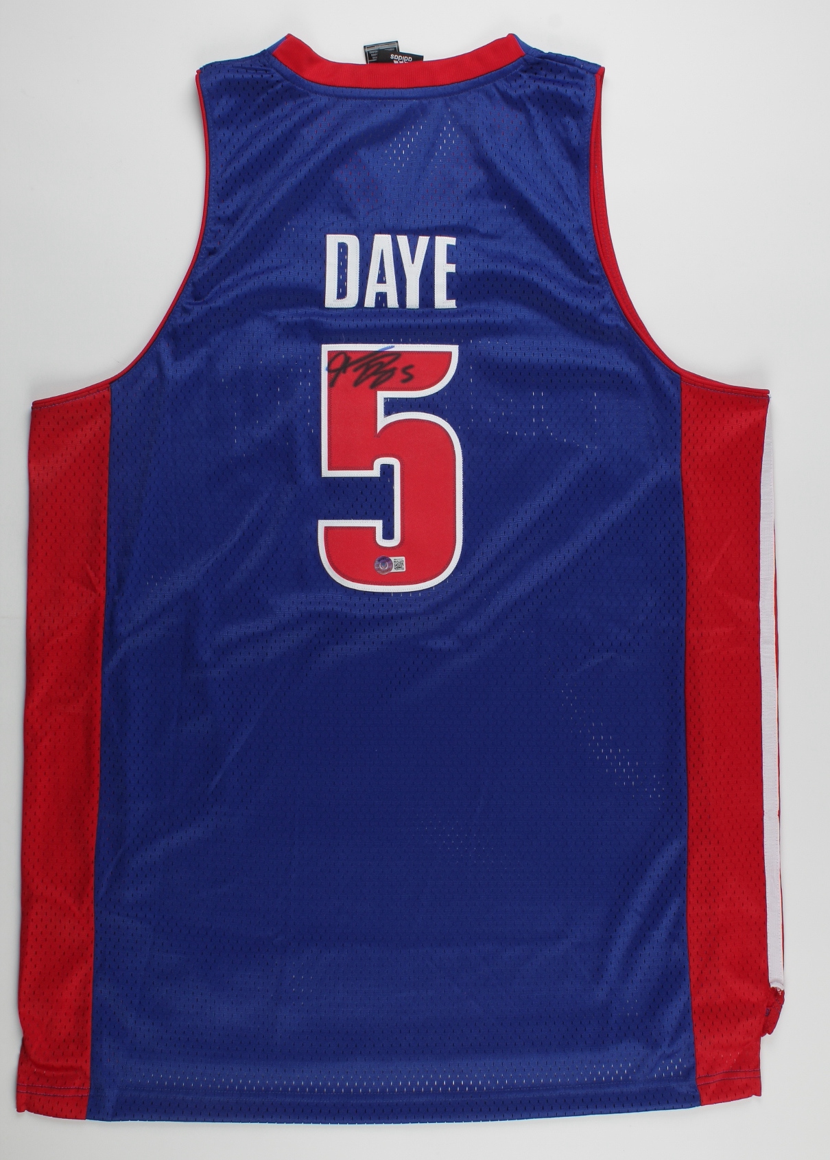 Austin Daye Signed Pistons Jersey (Beckett) | Pristine Auction