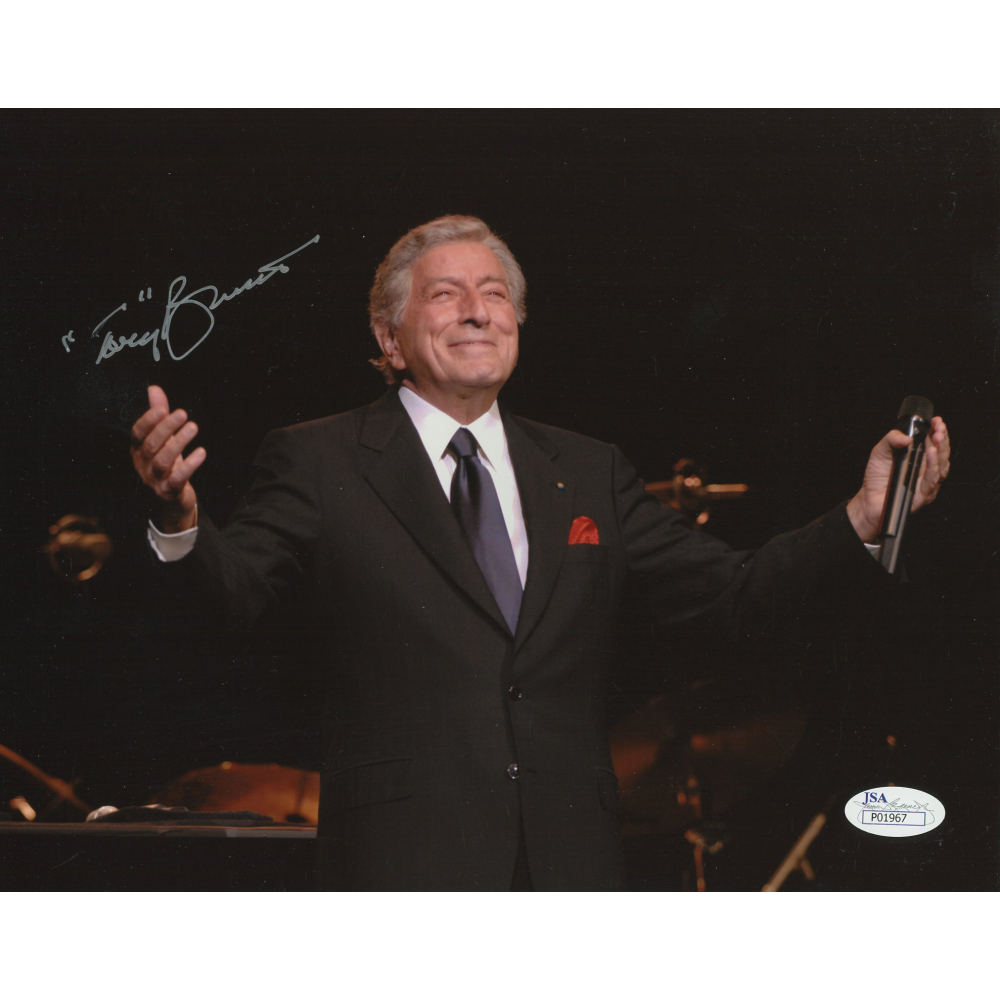 Tony Bennett Signed 8x10 Photo (JSA COA) | Pristine Auction
