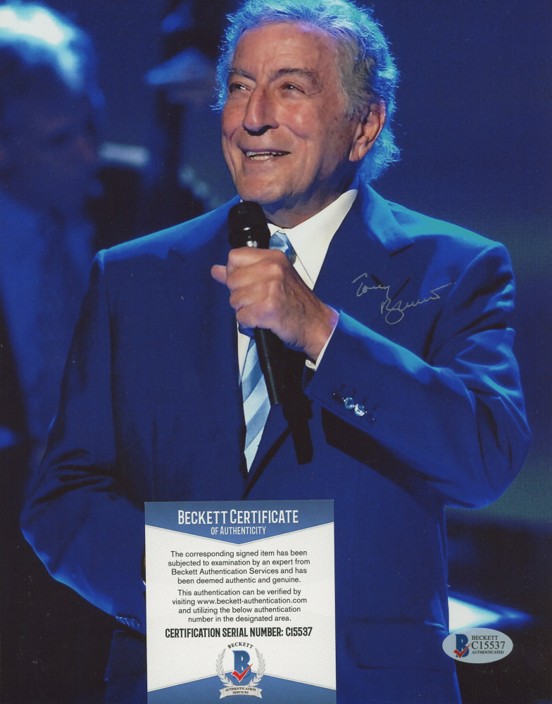 Tony Bennett Signed 8x10 Photo (Beckett) | Pristine Auction
