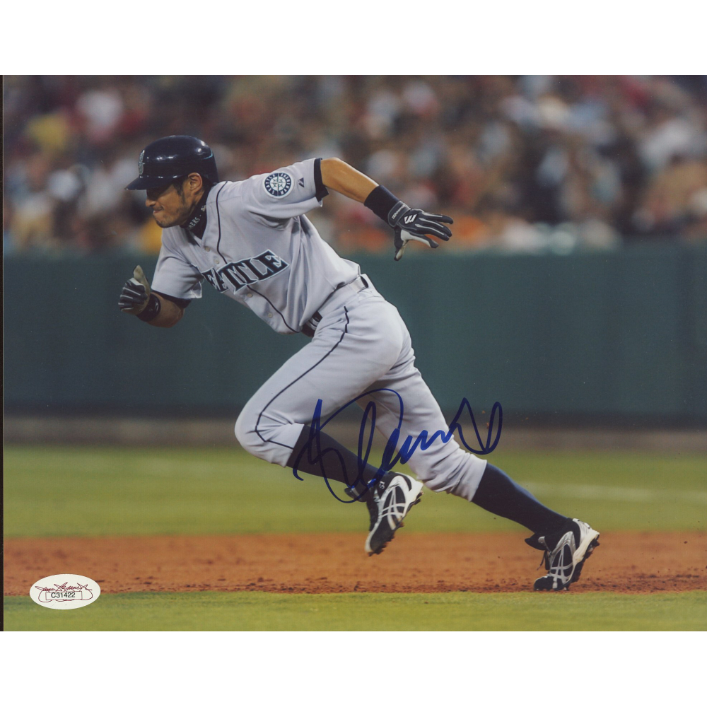 Ichiro Suzuki Signed Mariners 8x10 Photo (JSA COA) | Pristine Auction