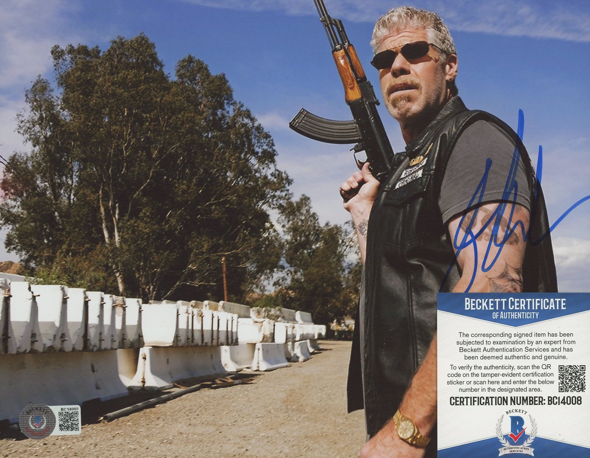Ron Perlman Signed "Sons of Anarchy" 8x10 Photo (Beckett COA ...