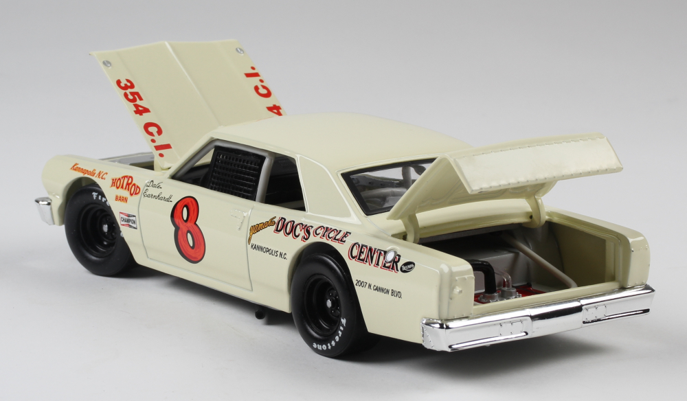 Dale Earnhardt LE #8 1st Asphalt Win 1964 Chevelle 1:24 Diecast Car ...
