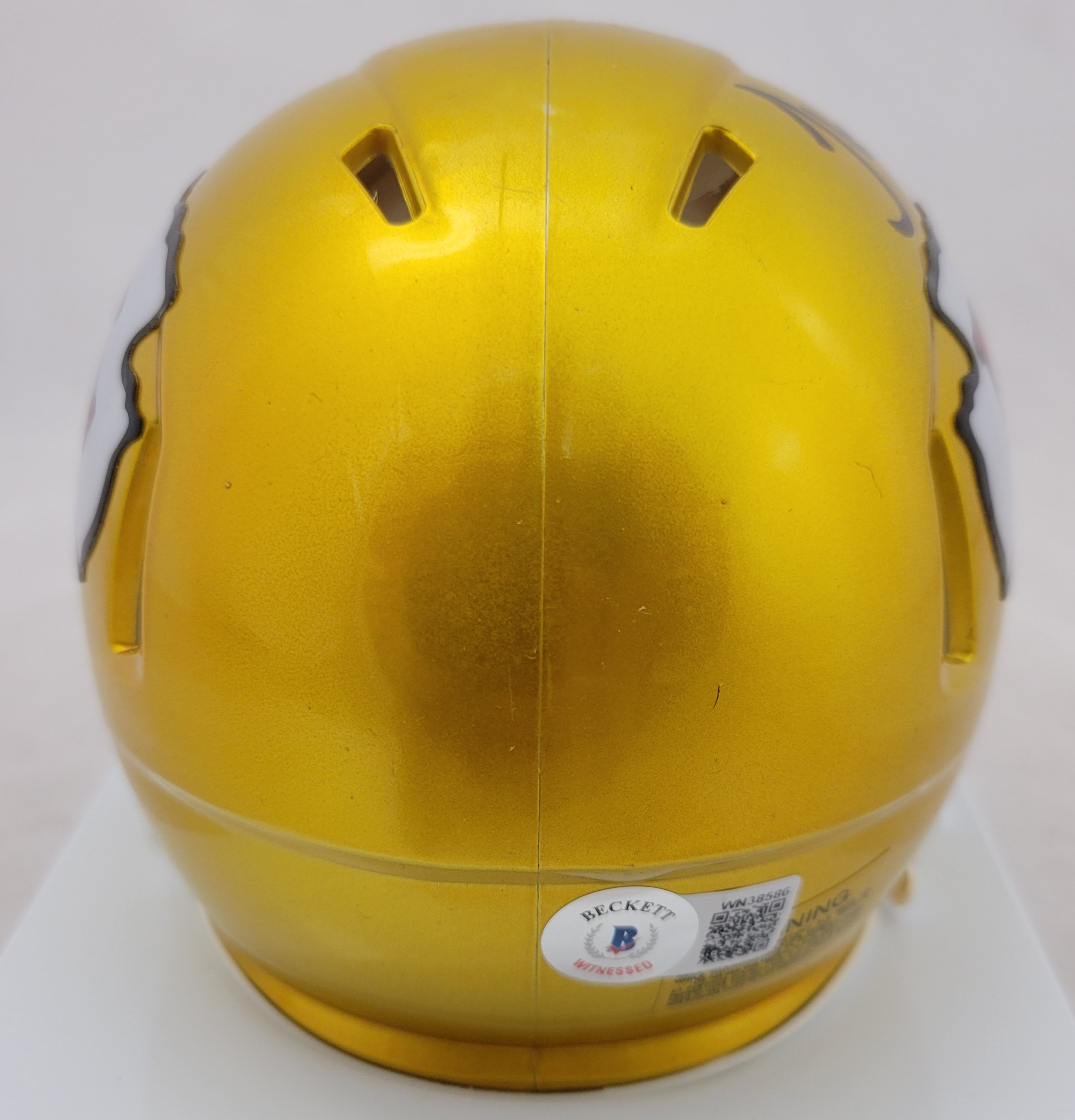 Tyreek Hill Signed Chiefs Flash Alternate Speed Mini Helmet (Beckett ...