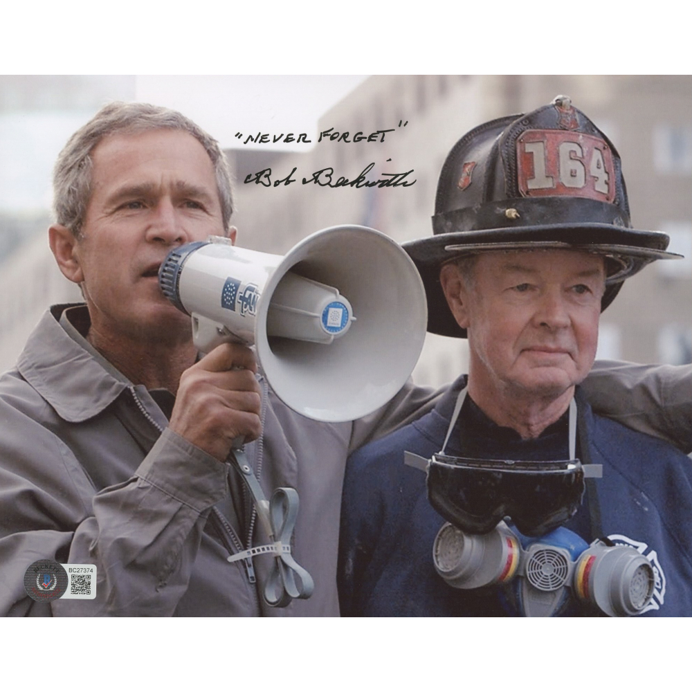 Bob Beckwith Signed 8x10 Photo Inscribed "Never Forget" (Beckett COA ...