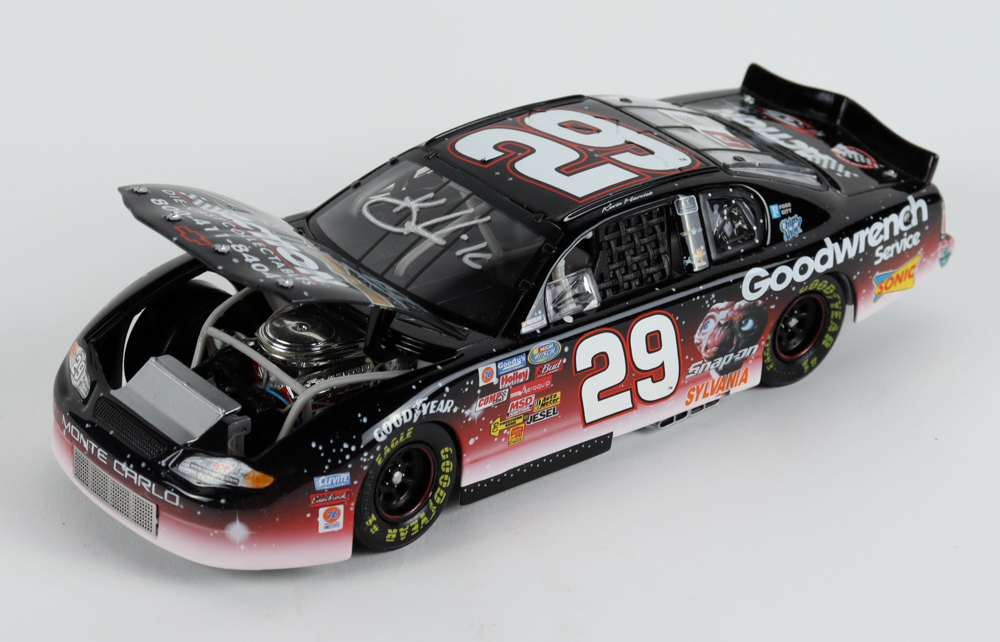 Kevin Harvick Signed 2002 NASCAR #29 Action / E.T. - Car Club Bank - 1: ...