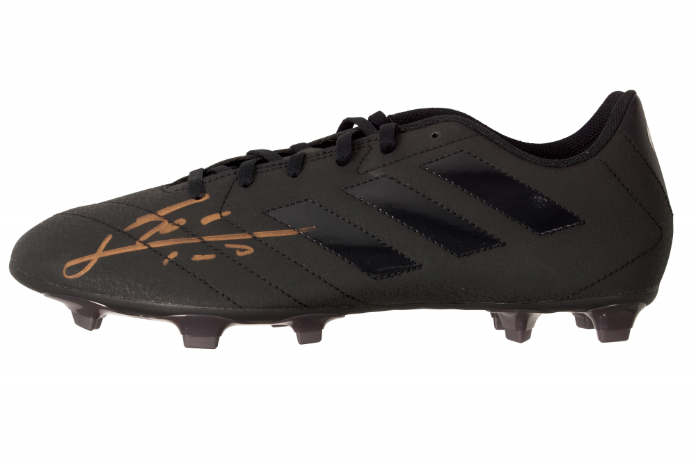 Lionel Messi Signed Adidas Soccer Cleat (Beckett COA) | Pristine Auction