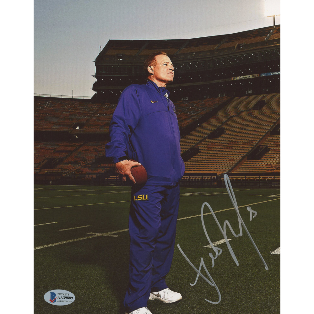 Les Miles Signed LSU Tigers 8x10 Photo (Beckett COA) | Pristine Auction
