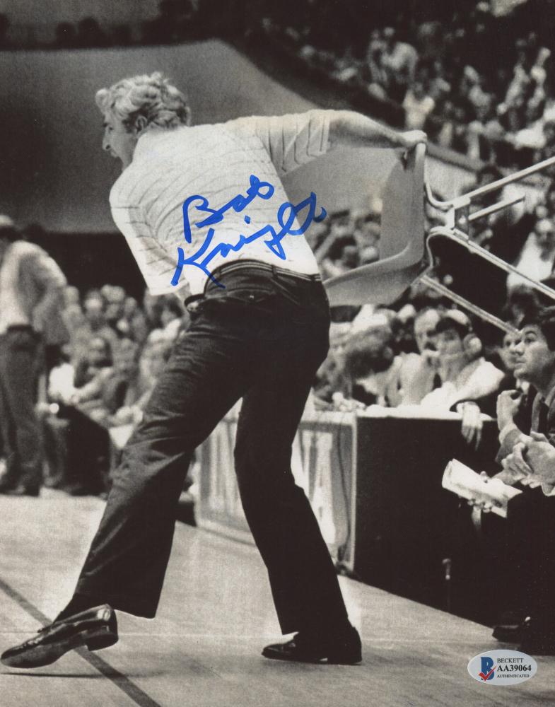 Bobby Knight Signed Indiana University Hoosiers 8x10 Photo (Beckett COA ...