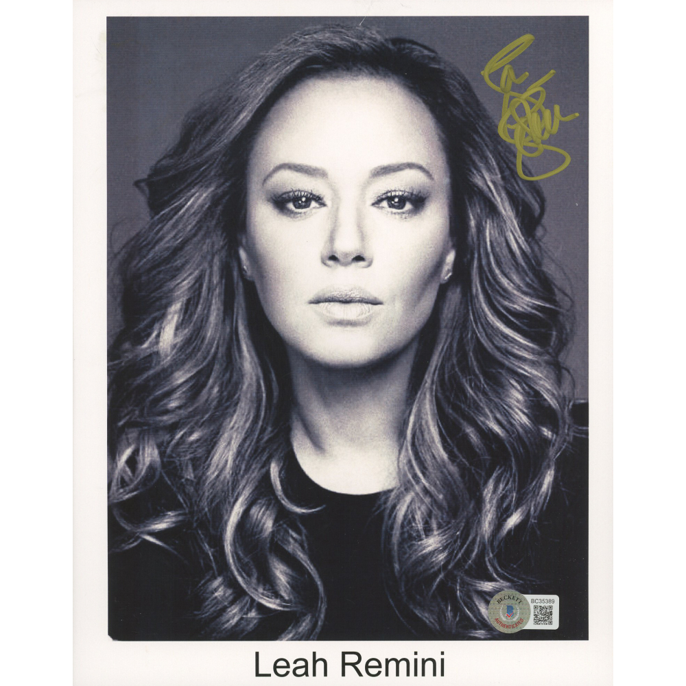 Leah Remini Signed 8x10 Photo (Beckett COA) | Pristine Auction