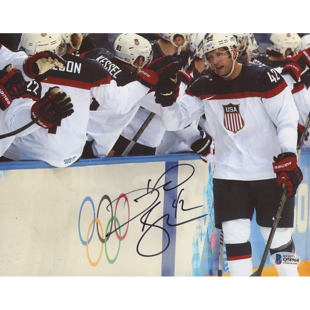 David Backes Signed Team USA 8x10 Photo (Beckett COA) | Pristine Auction