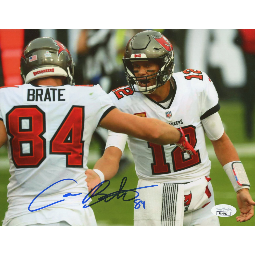 Cameron Brate Signed Buccaneers 8x10 Photo (JSA COA) | Pristine Auction