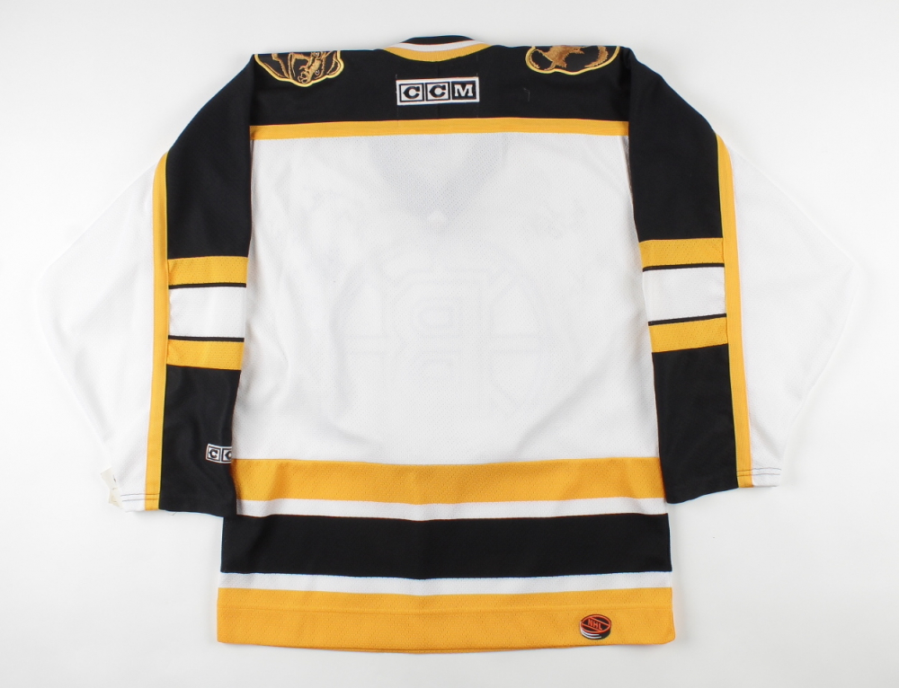 2002-03 Bruins Jersey Team-Signed by (22) with Joe Thornton, Brian ...