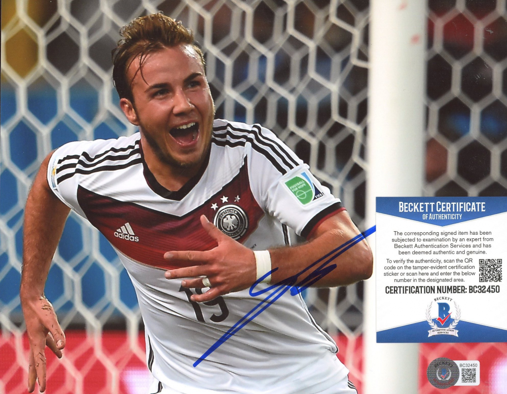 Mario Gotze Signed Team Germany 8x10 Photo (Beckett COA) | Pristine Auction