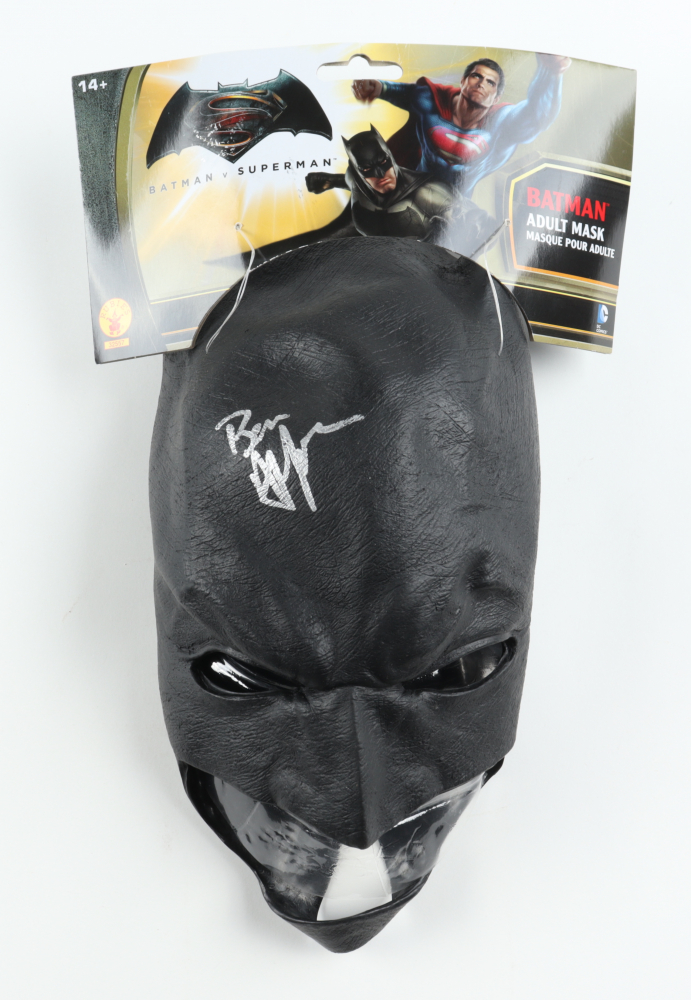 Ben Affleck Signed "Batman Vs. Superman" Full-Size Batman Mask (Beckett ...