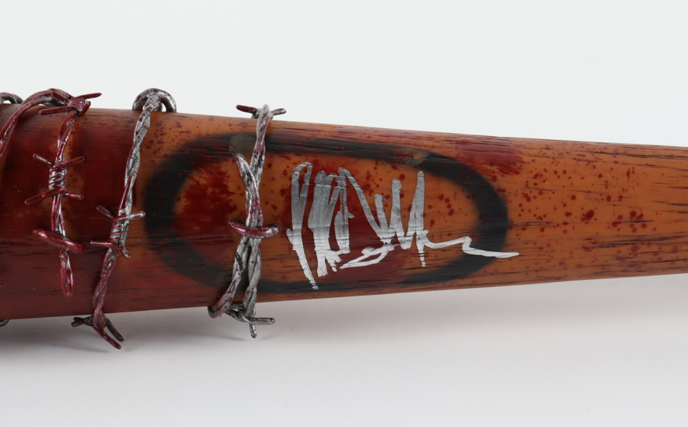 Jeffrey Dean Morgan Signed "The Walking Dead" Lucille Prop Replica ...