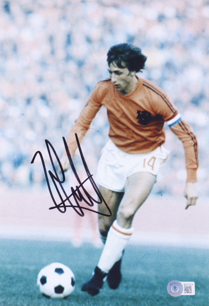 Johan Cruyff Signed Team Netherlands 8x12 Photo (Beckett COA ...