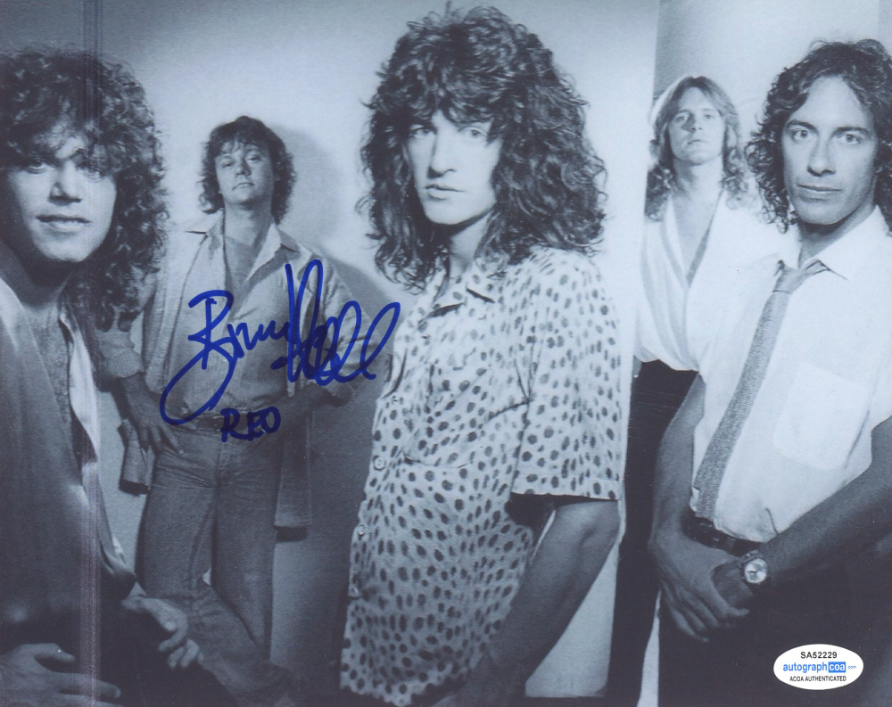 Bruce Hall Signed 8x10 Photo (AutographCOA COA) | Pristine Auction