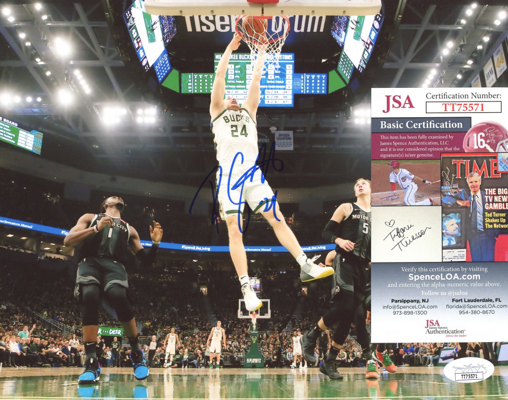 Pat Connaughton Signed Bucks 8x10 Photo (JSA COA) | Pristine Auction