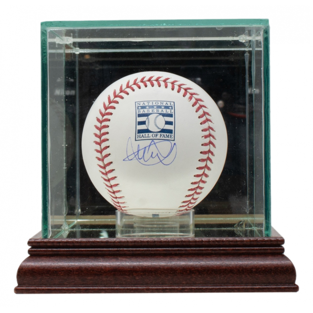Ichiro Suzuki Signed OML HOF Logo Baseball with Display Case (Ichiro ...