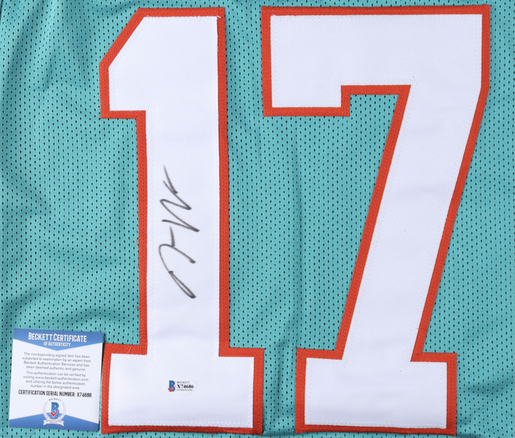 Jaylen Waddle Signed Jersey (Beckett COA) | Pristine Auction