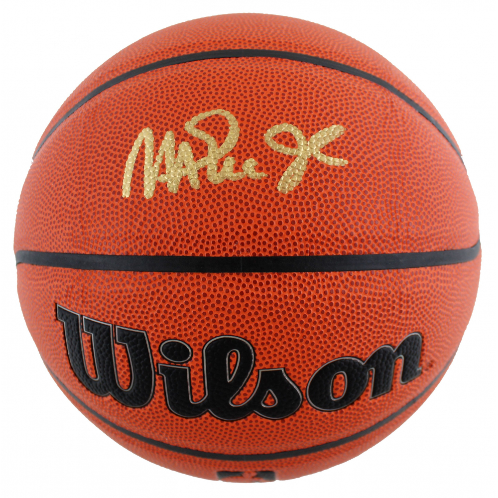 Magic Johnson Signed NBA Basketball (Beckett) | Pristine Auction