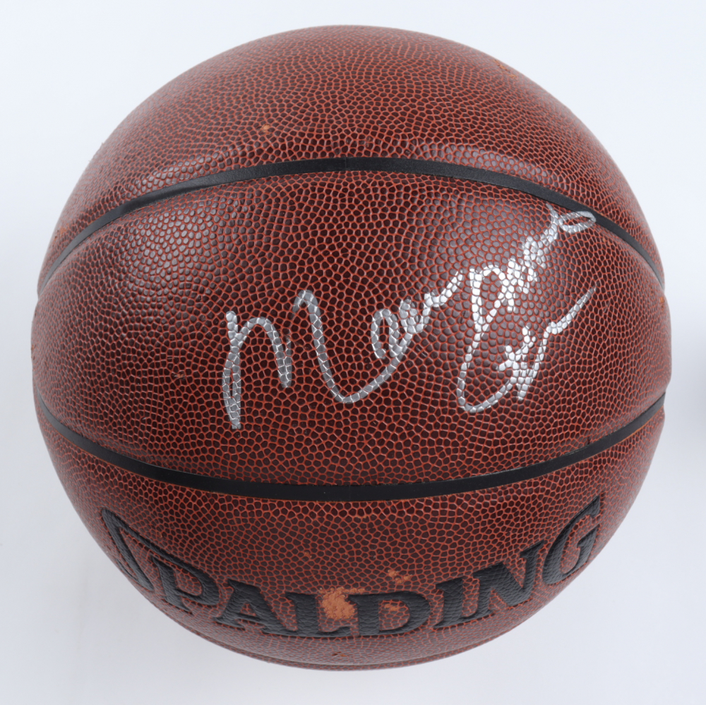 Moses Malone Signed NBA Basketball (JSA) | Barnebys