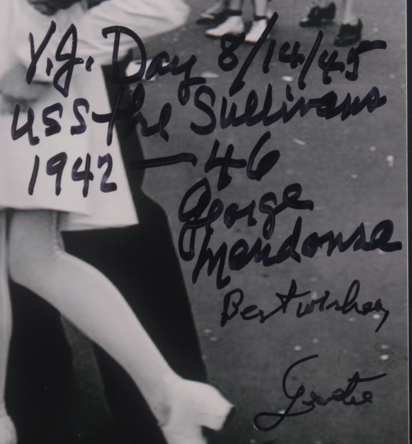 George Mendonsa & Greta Friedman Signed "V-J Day Times Square" 4x6 ...