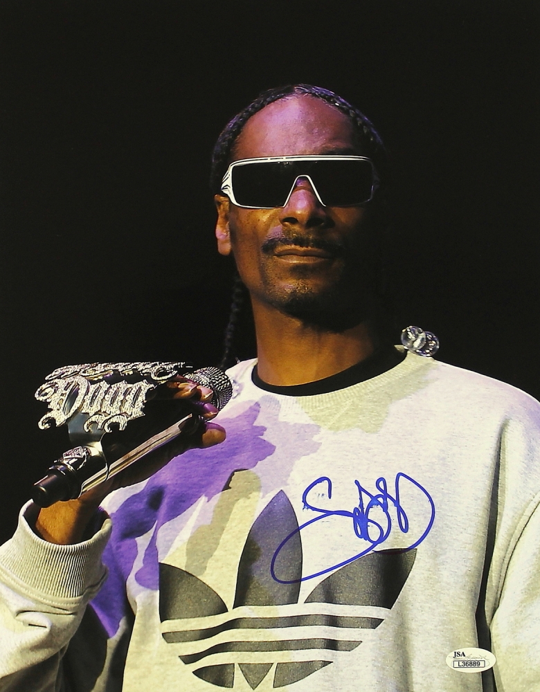 Snoop Dogg Signed 11x14 Photo (JSA COA) | Pristine Auction