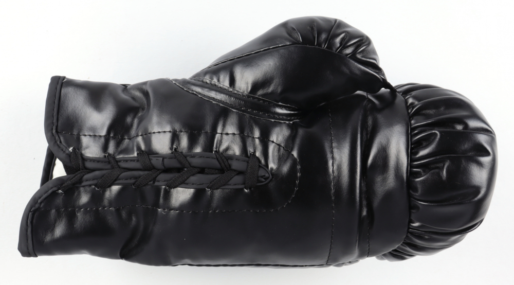 Riddick Bowe Signed Everlast Boxing Glove Inscribed "Big Daddy" (Schwartz Sports) | Pristine Auction