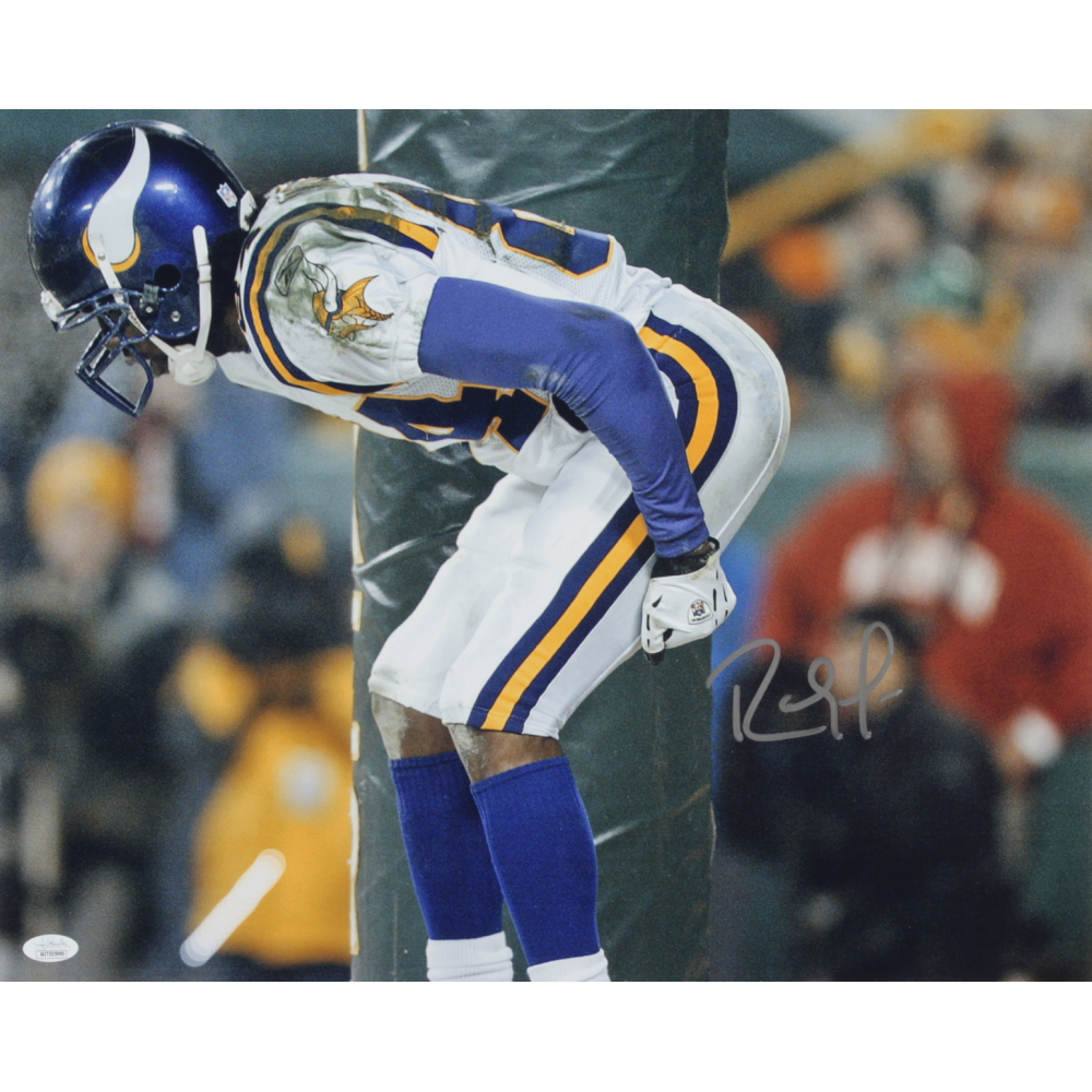 Randy Moss Signed Vikings 16x20 Photo (JSA) | Pristine Auction