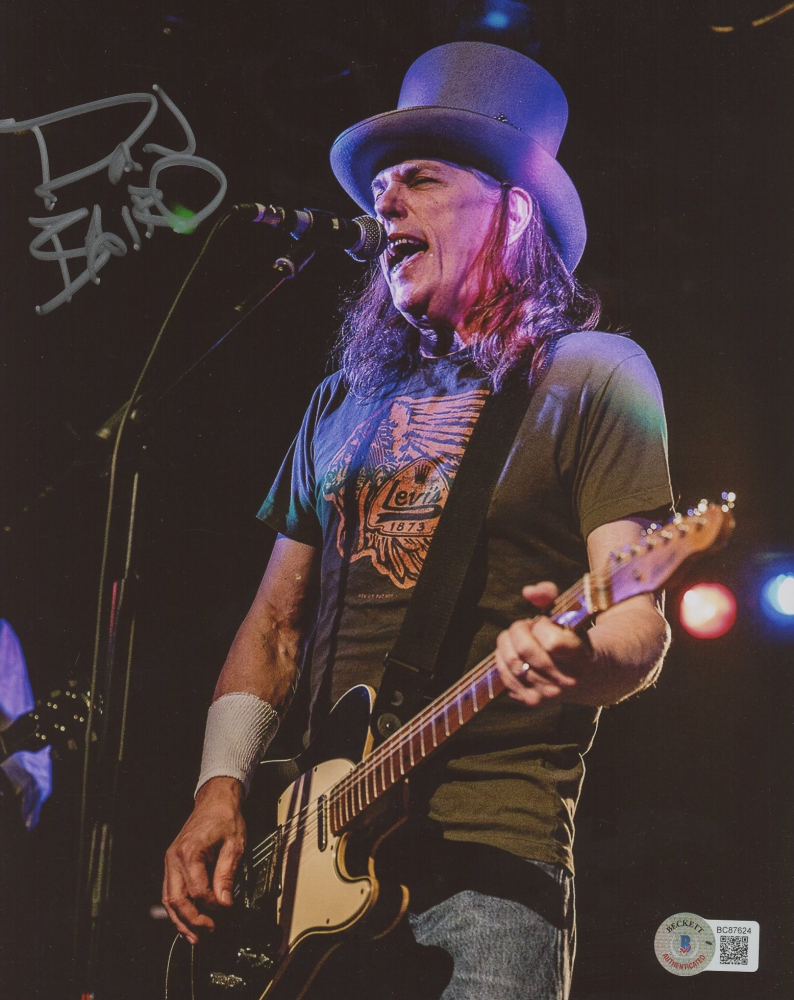 Dan Baird Signed 8x10 Photo (Beckett) | Pristine Auction