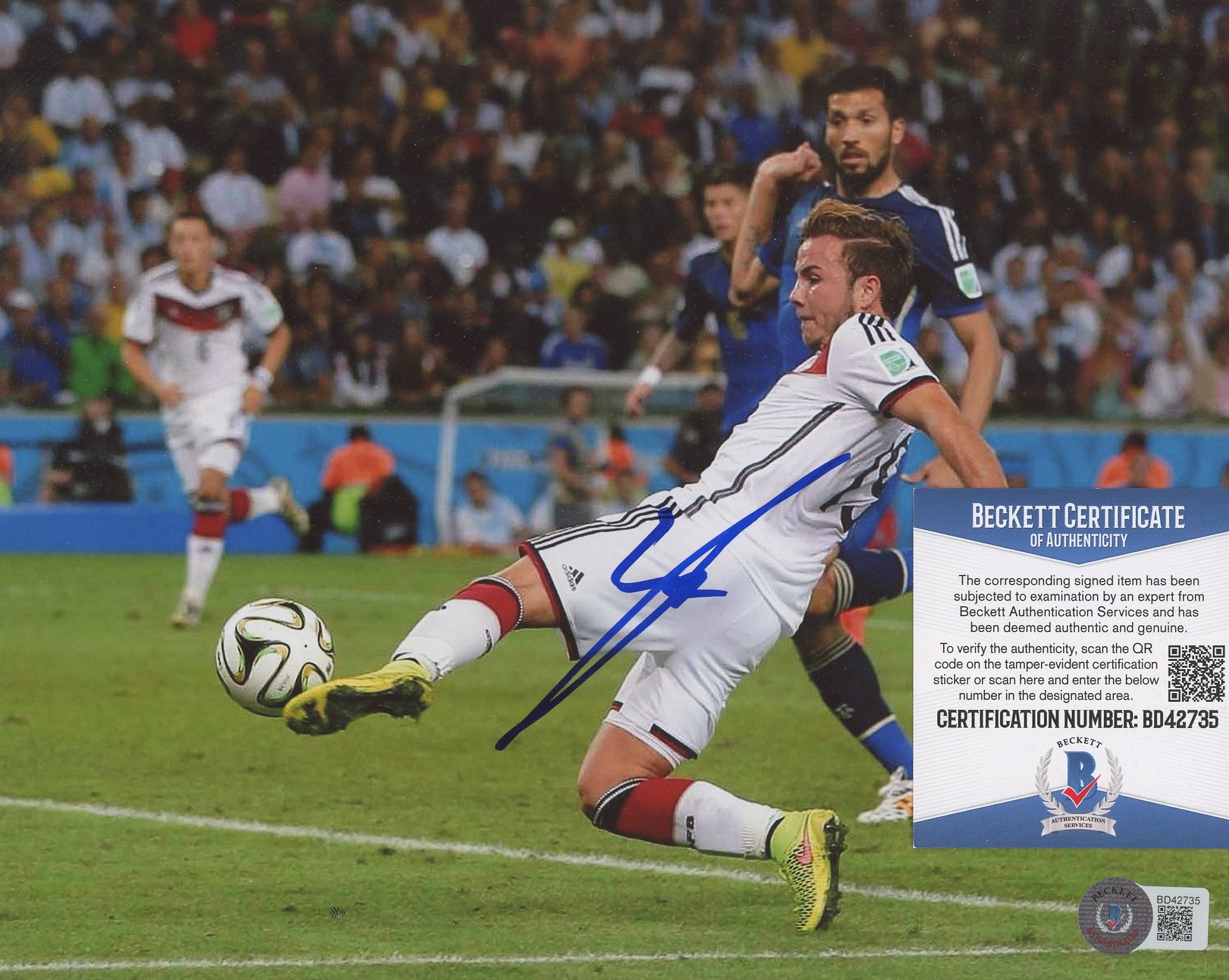 Mario Gotze Signed Team Germany 8x10 Photo (Beckett) | Pristine Auction