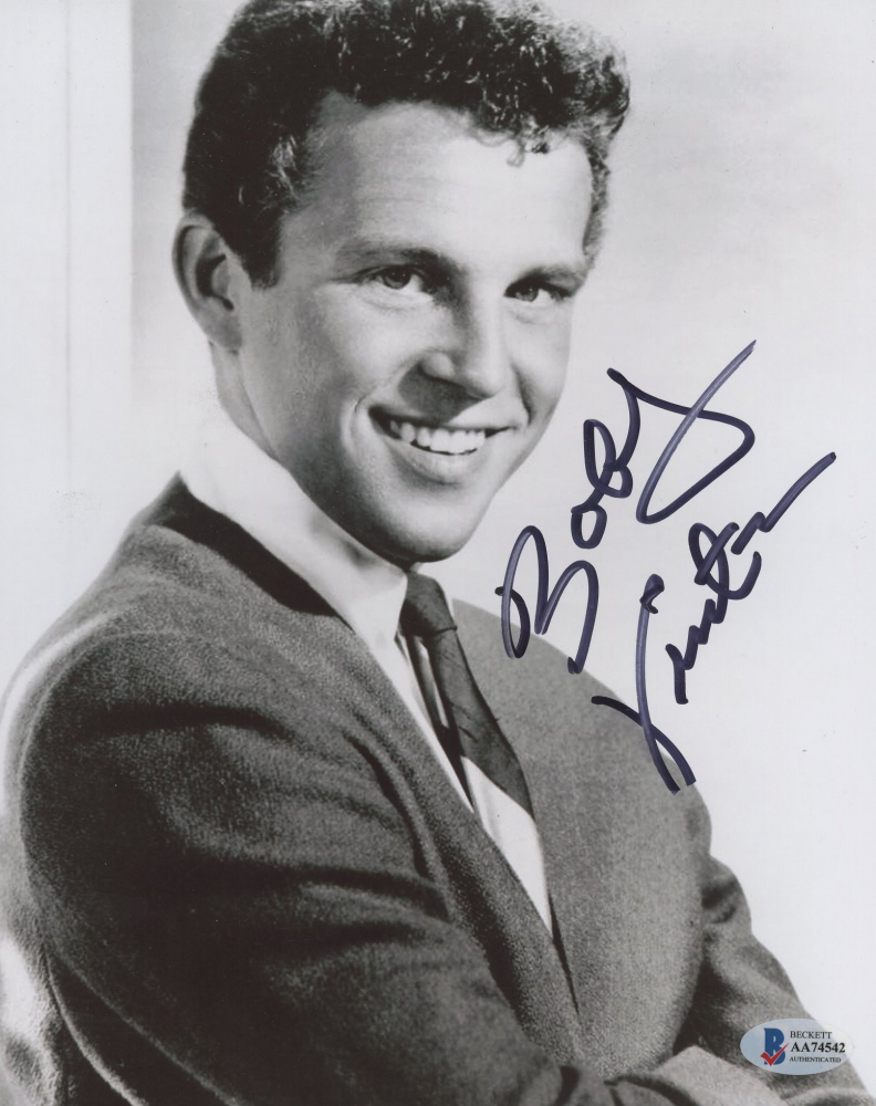 Bobby Vinton 8x10 Photo (Beckett) | Pristine Auction