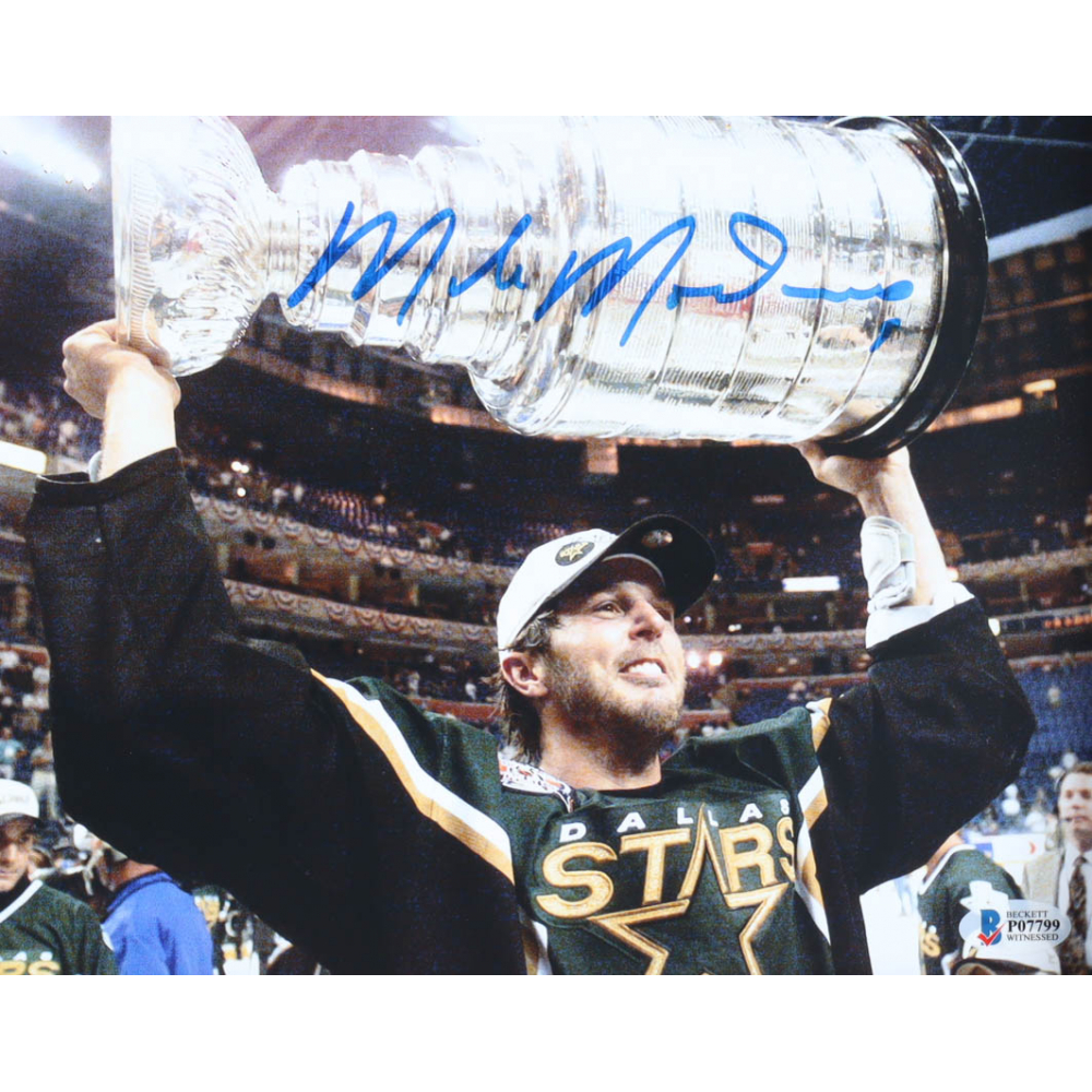 Mike Modano Signed Stars 8x10 Photo (Beckett) | Pristine Auction