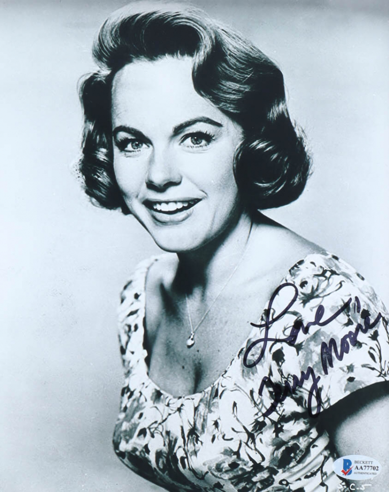 Terry Moore Signed 8x10 Photo Inscribed "Love" (Beckett) | Pristine Auction