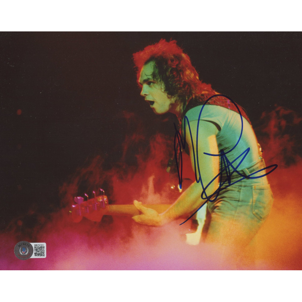 Michael Anthony Signed 8x10 Photo (Beckett) | Pristine Auction